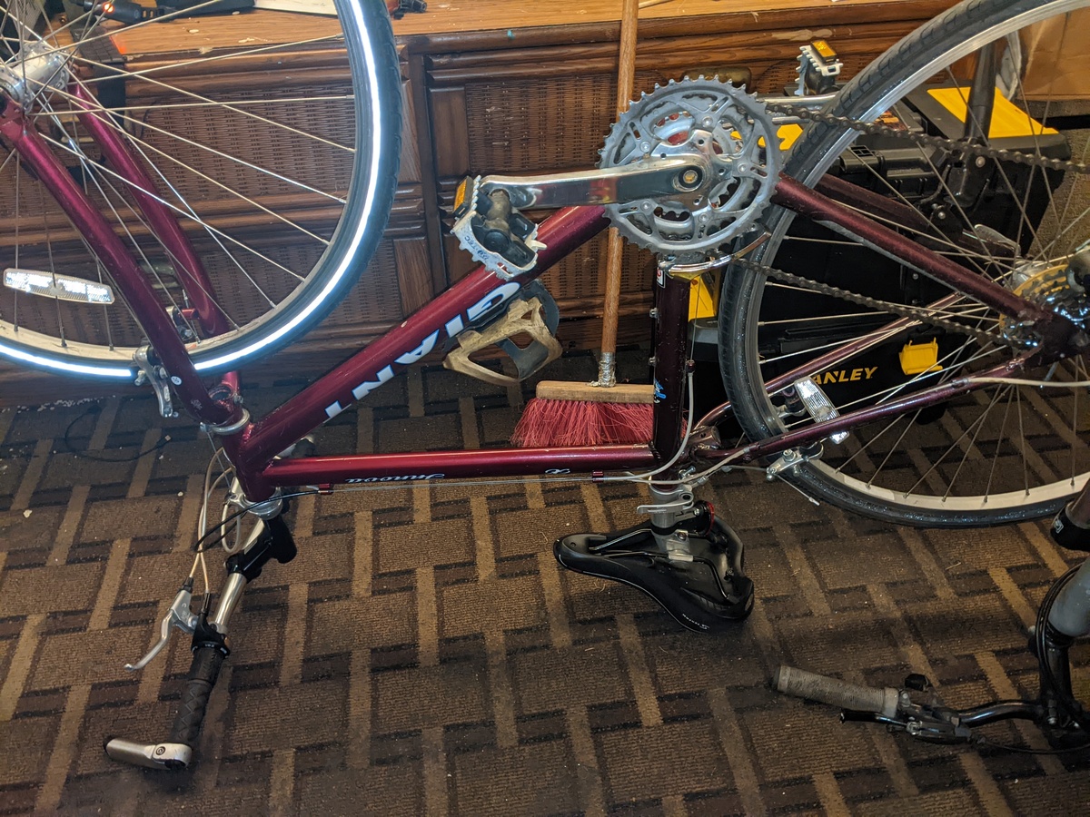 Stolen 2011 Giant Innova