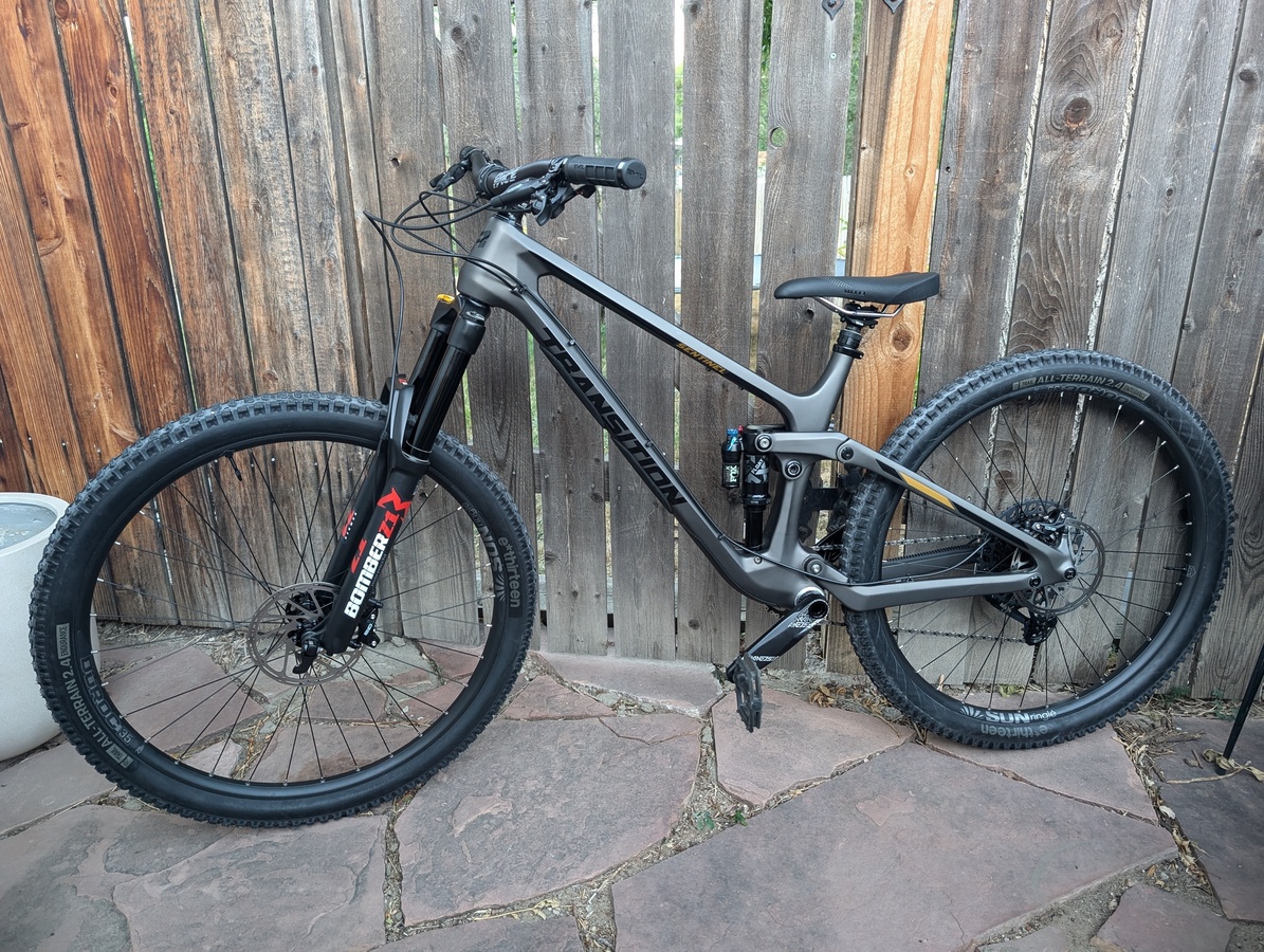 2023 Transition Bikes Sentinel