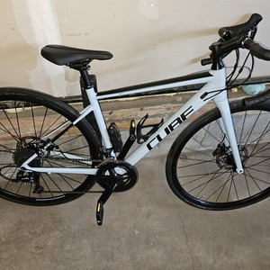 2022 Cube Attain Pro