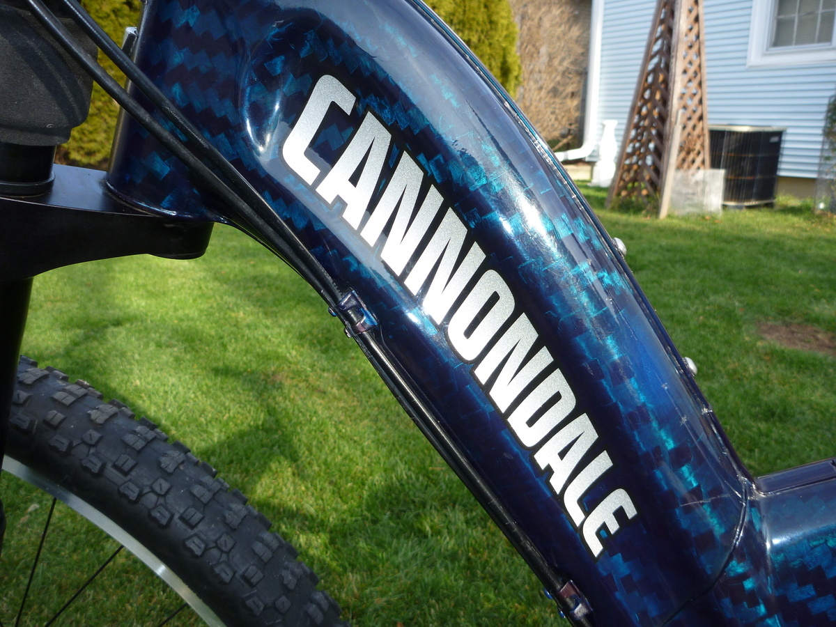 2000 Cannondale Super V Raven 700 SX