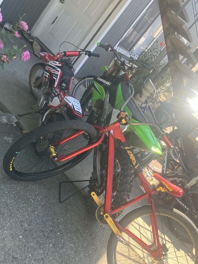 2023 SE Bikes Big red Monster Ripper