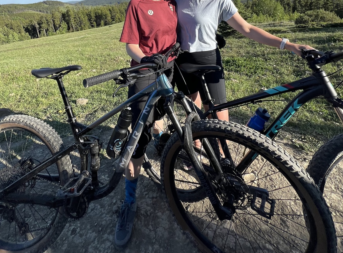 2022 Marin Bikes Rift Zone 2
