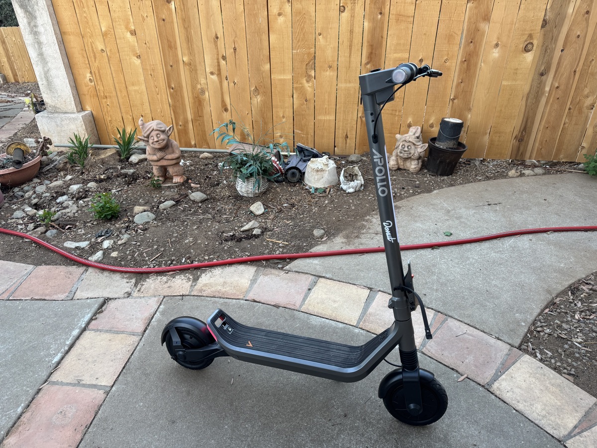 2024 Apollo Go e-scooter