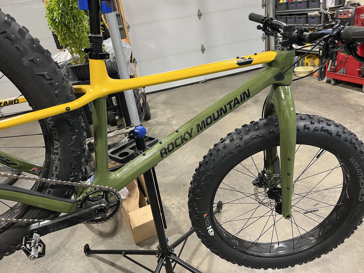 2023 Rocky Mountain Bicycles Blizzard c30