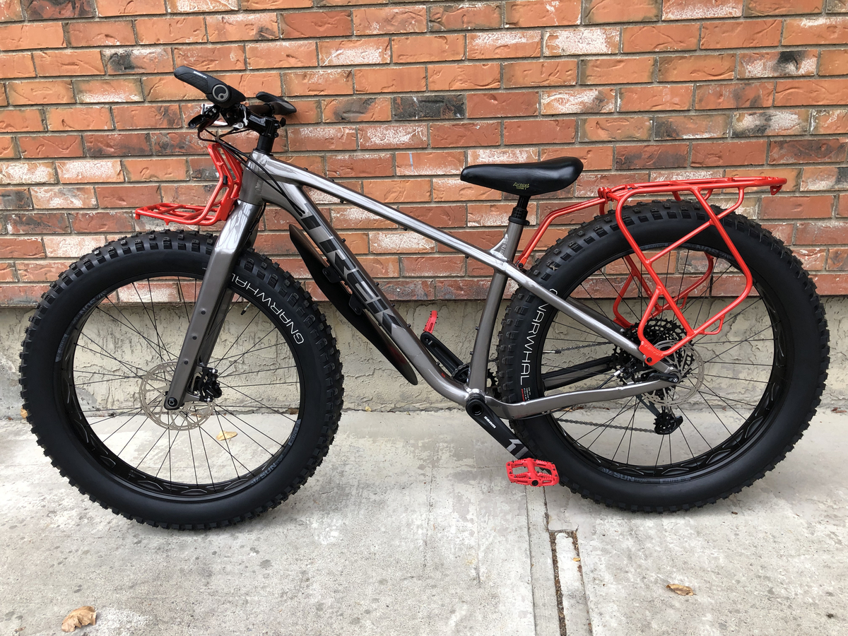 2025 Trek Farley 9