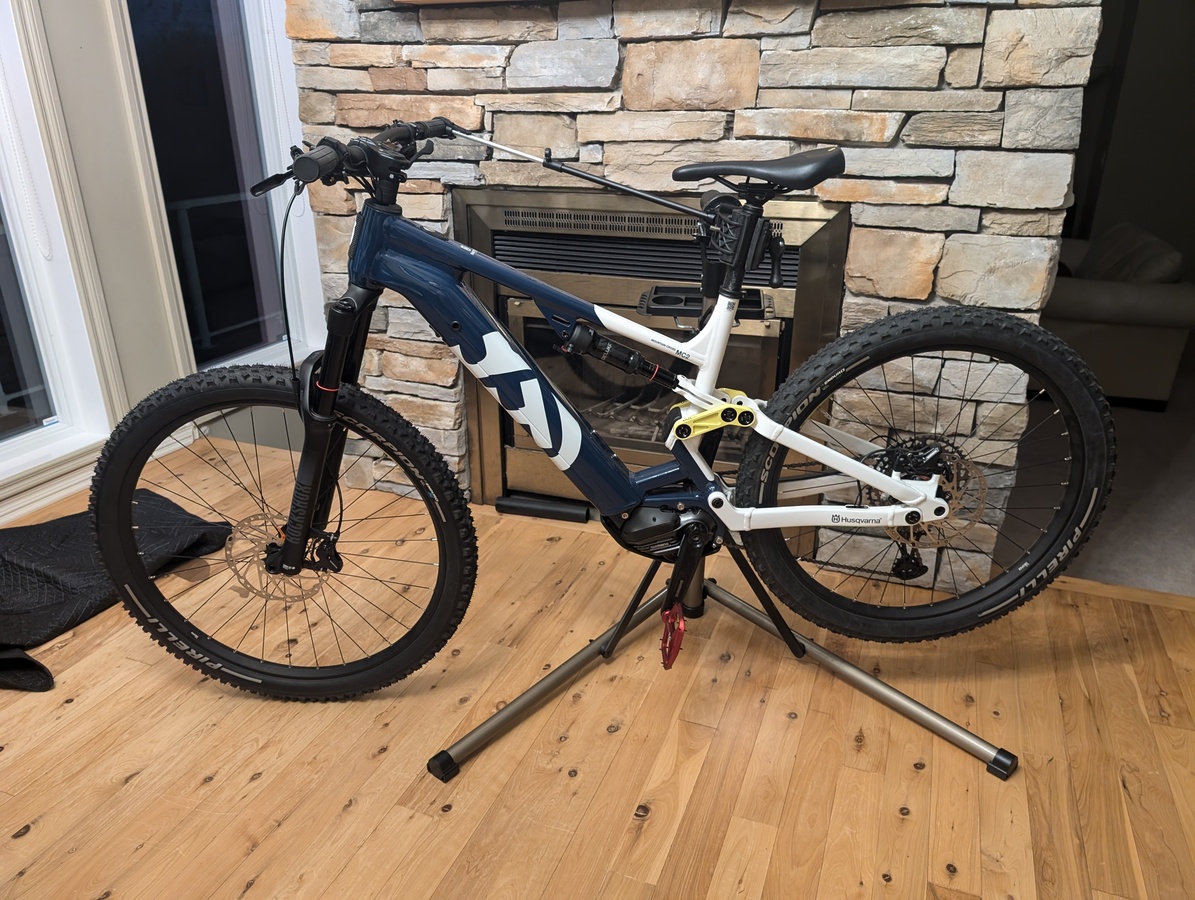 2023 Husqvarna MC2