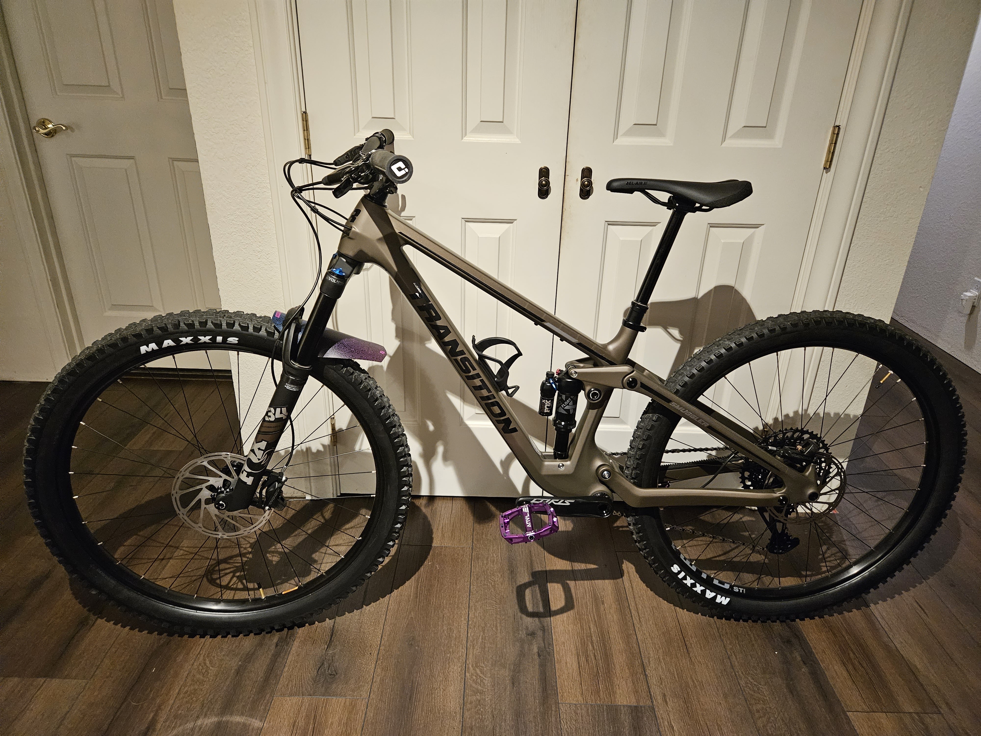 2023 Transition Bikes Smuggler