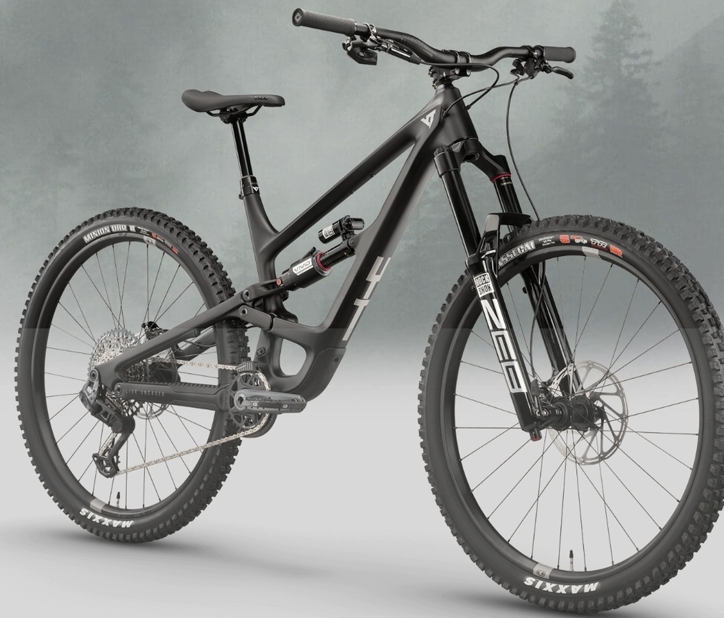 2022 YT Capra core 4