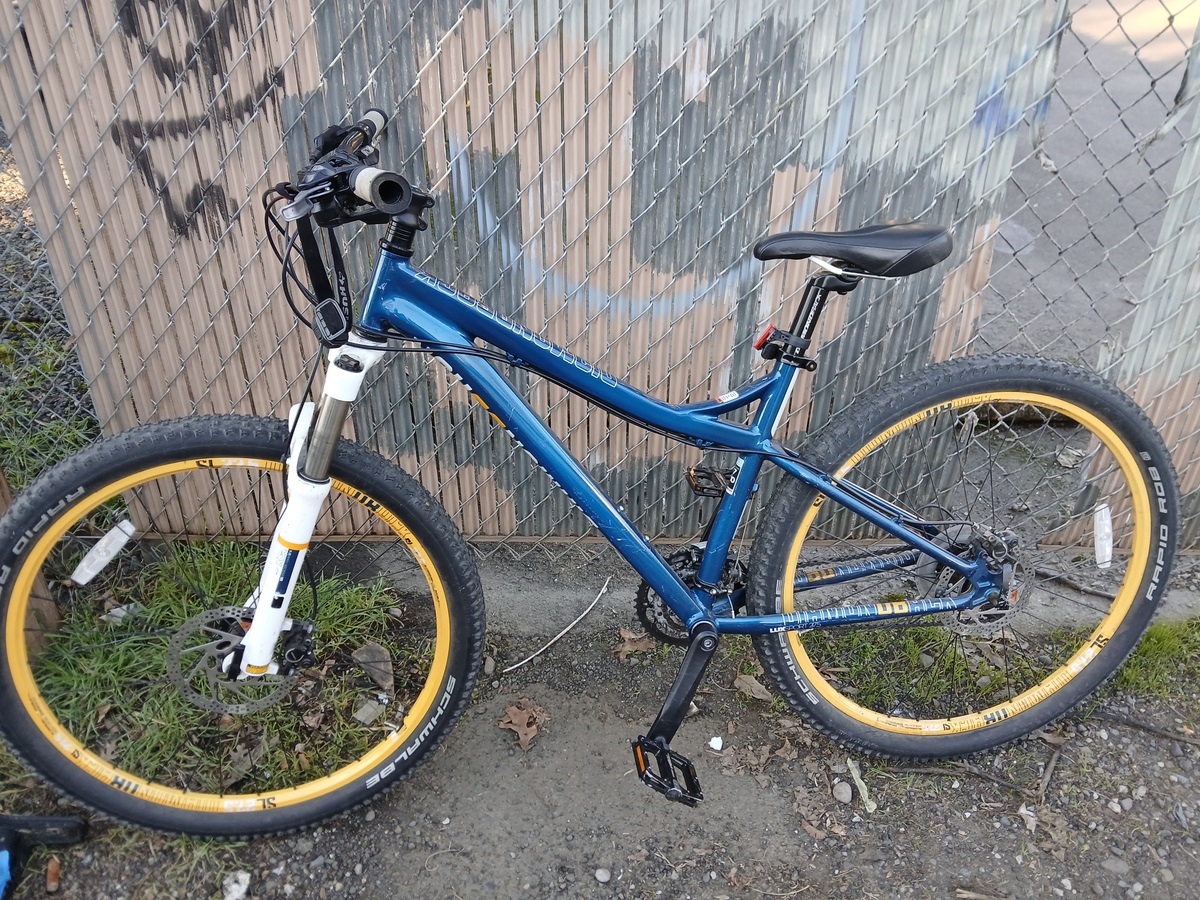 2018 Diamondback Lux sport 275