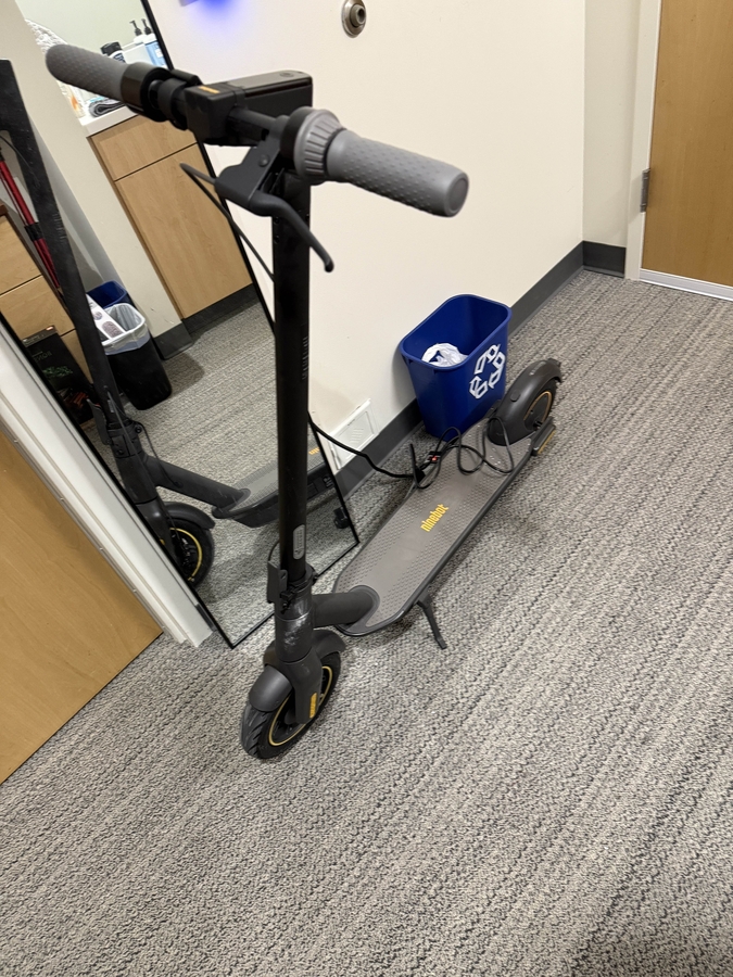 2024 Segway Ninebot Ninebot KickScooter MAX (Model: 30P) e-scooter