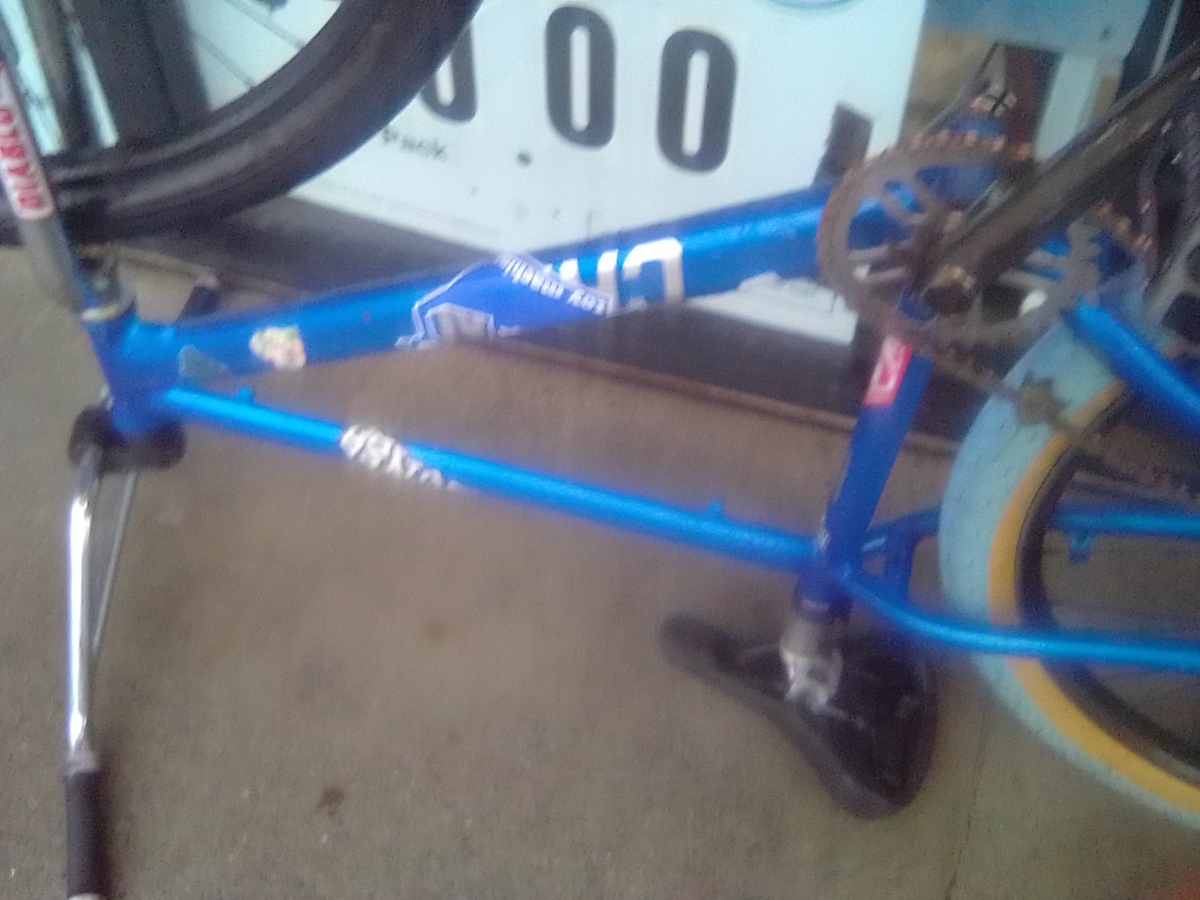 Stolen 2010 Crew CB29 XXVIIII