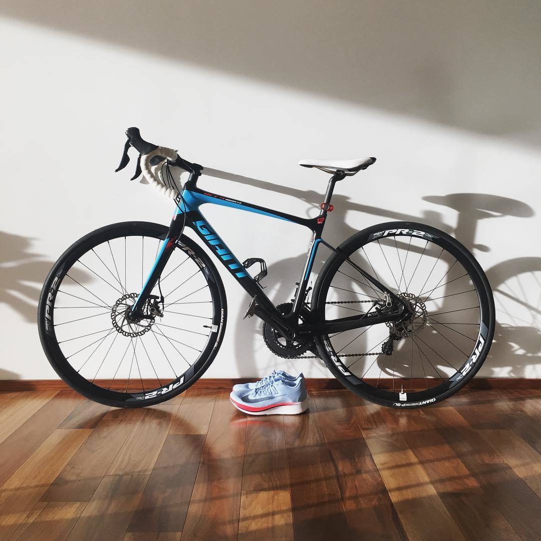 2016 Giant Giant Defy Advanced 1
