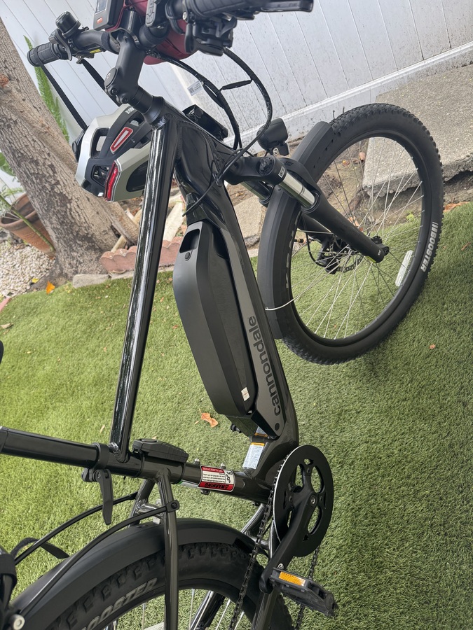 2023 Cannondale SmartForm C3 alloy frame with removab...