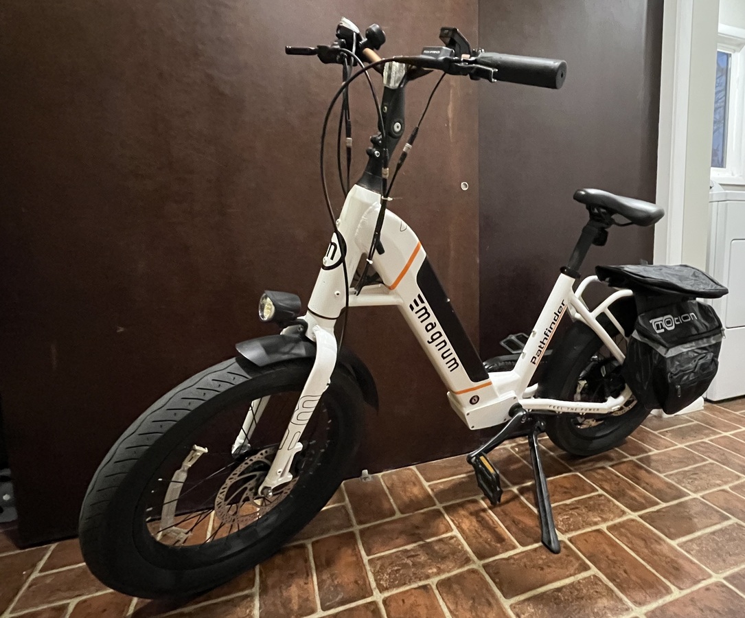 2022 Magnum Bikes Pathfinder 500 W