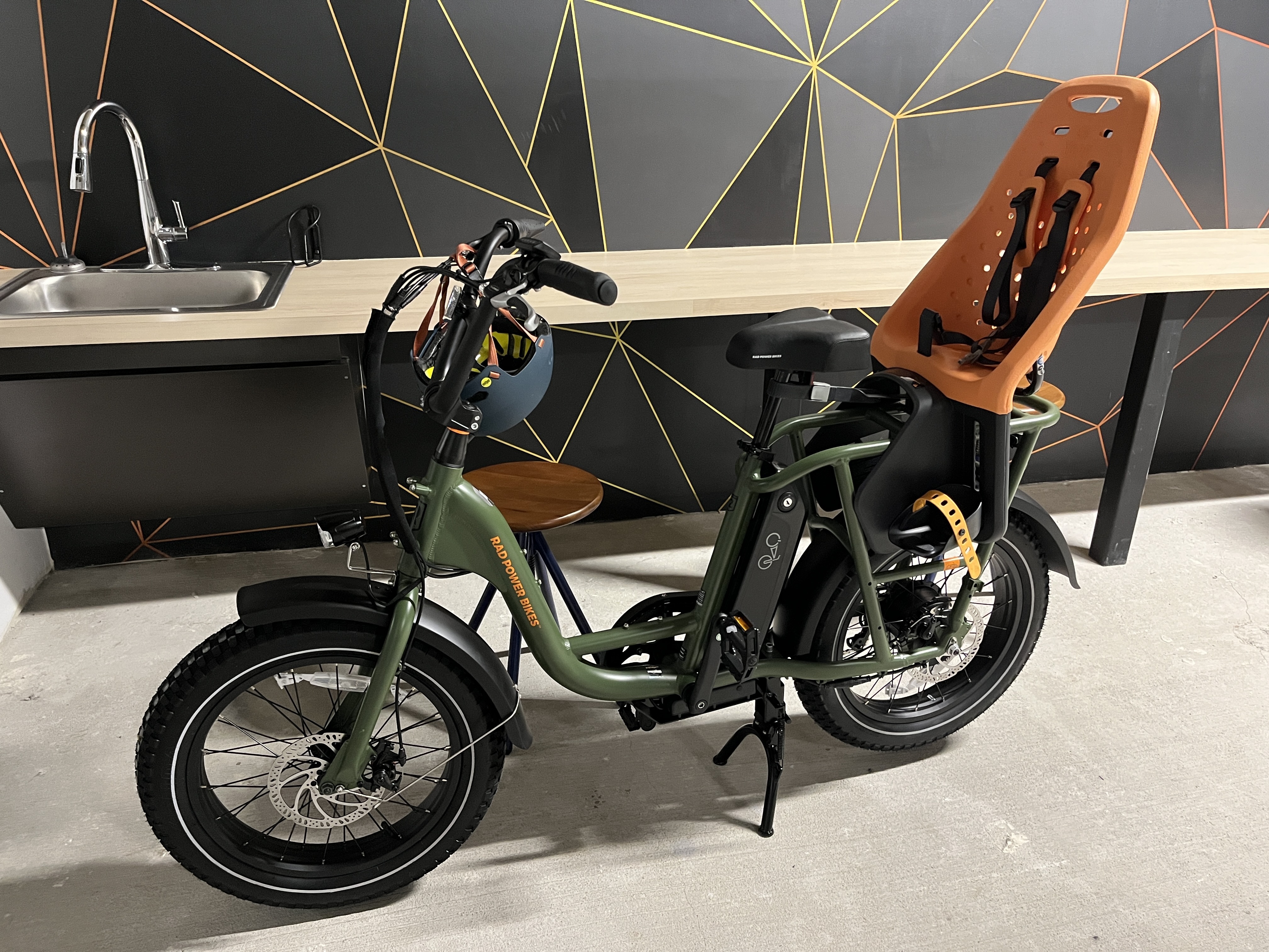 2024 Rad Power Bikes RadRunner 2