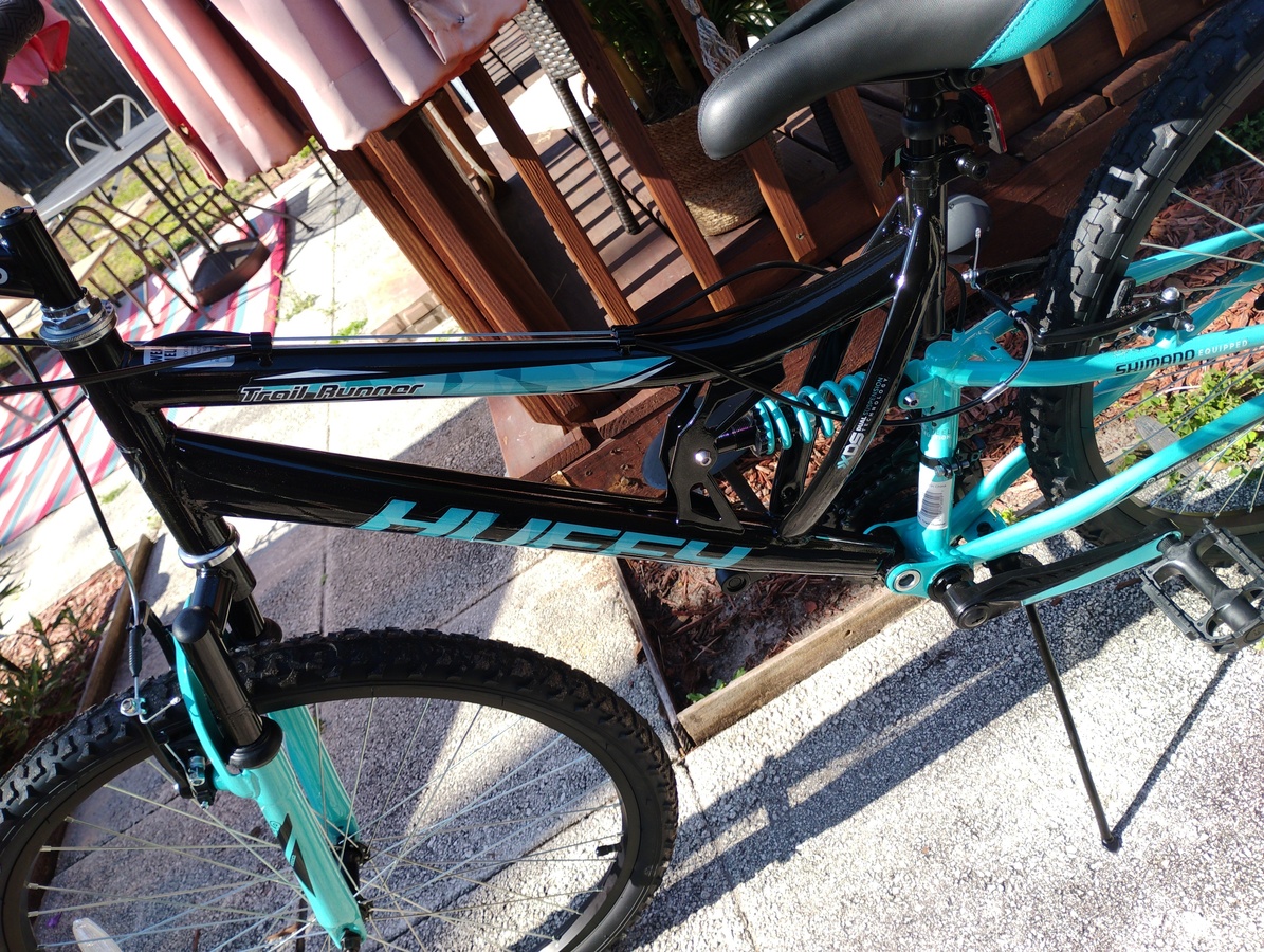 Huffy Trail runner