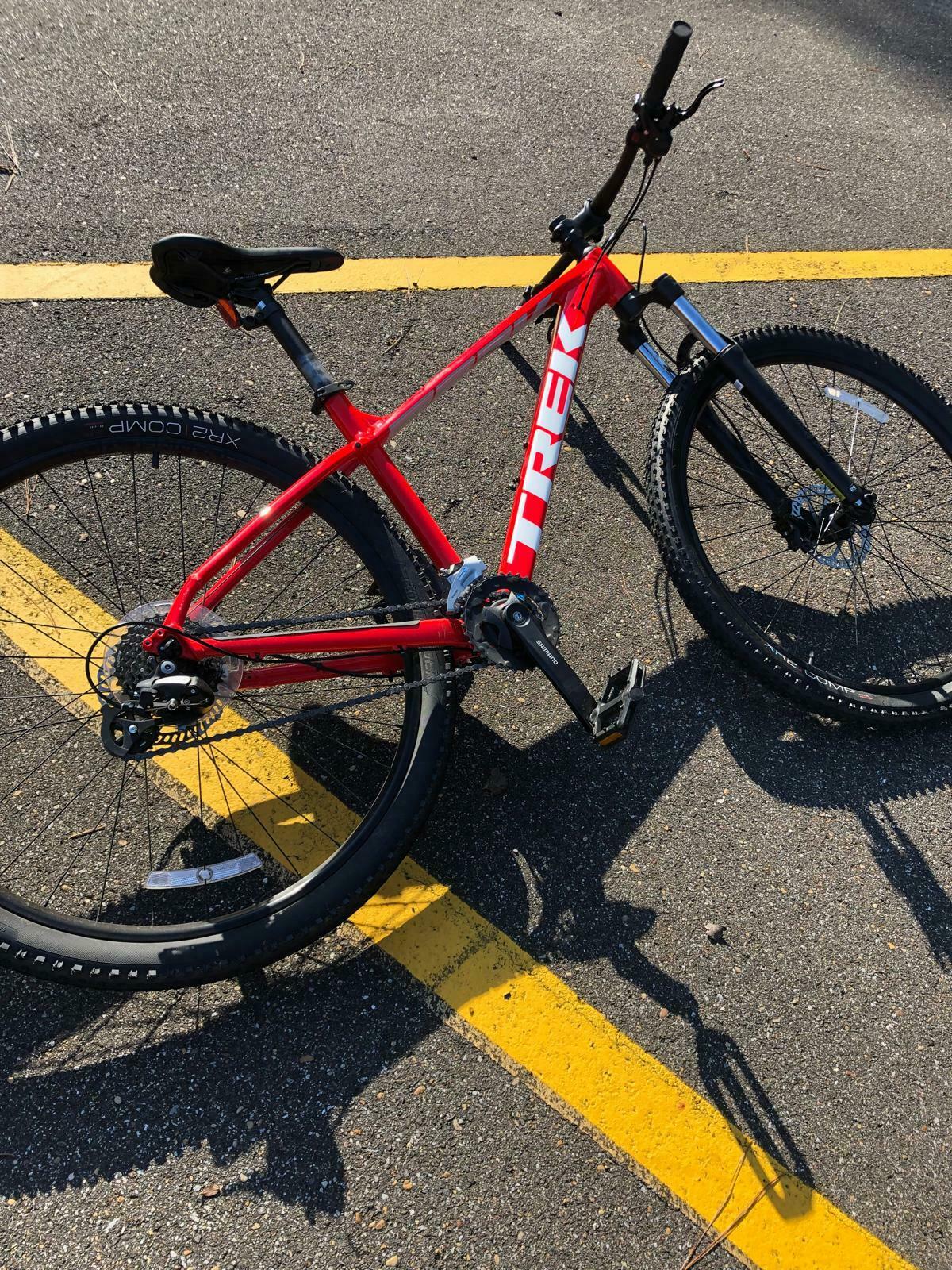 2024 Trek Marlin 5, medium