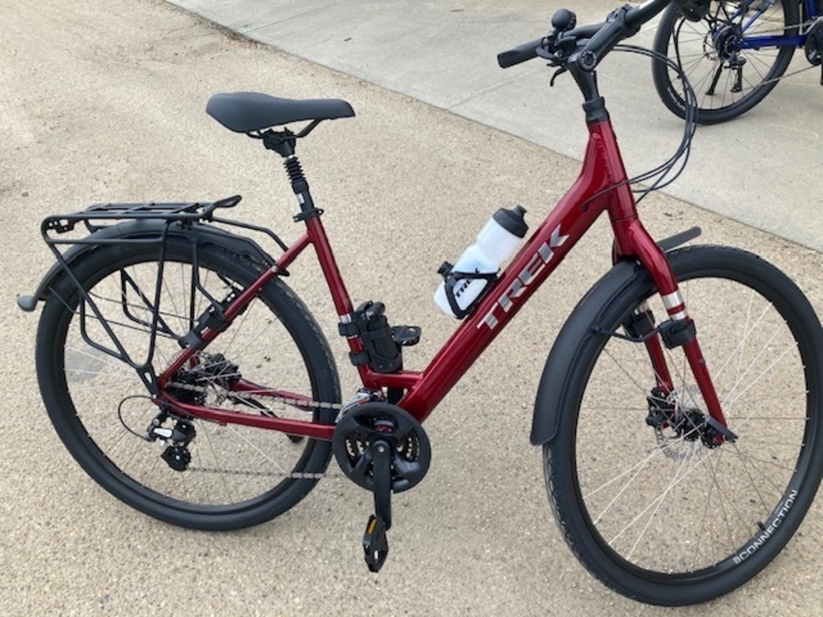 2022 Trek Verve 2 Disc Lowstep Bike Medium Rage