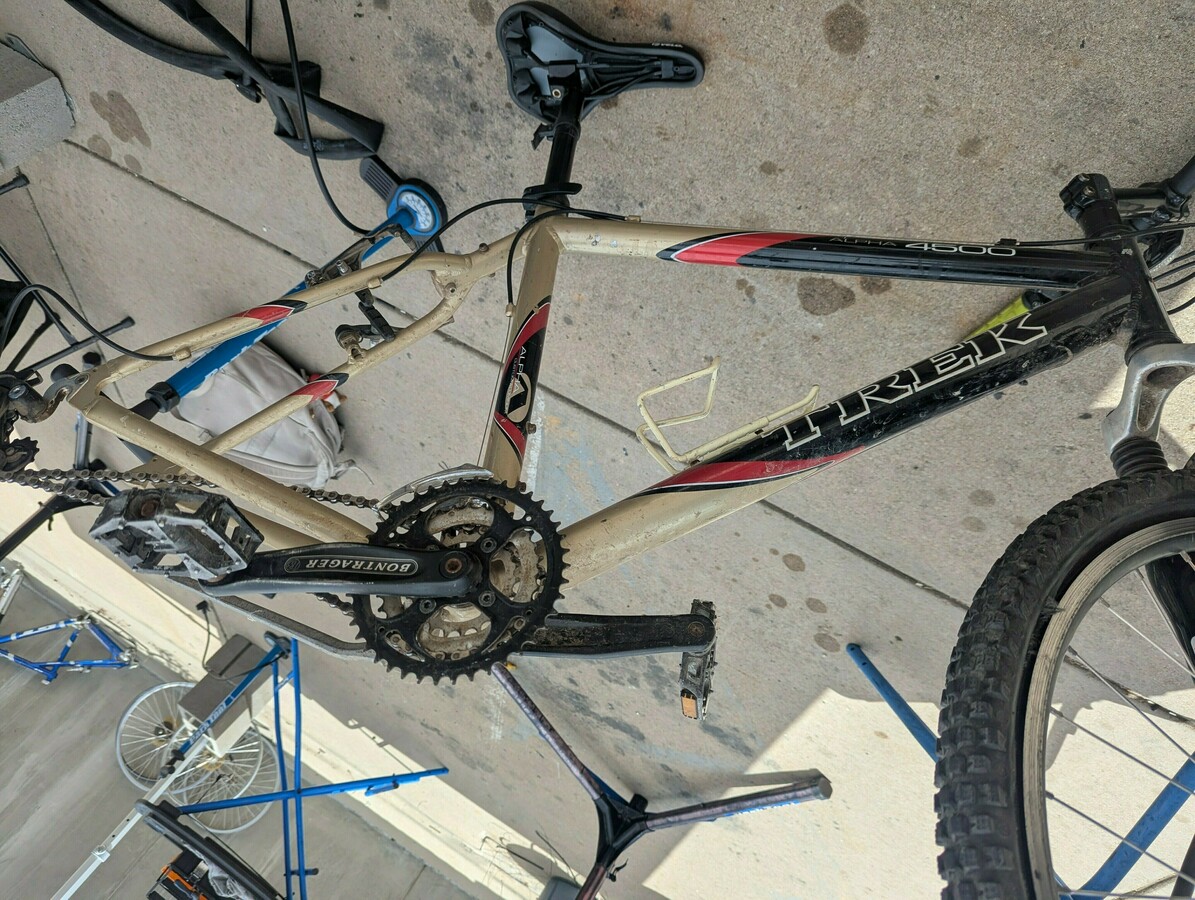 Trek 4500