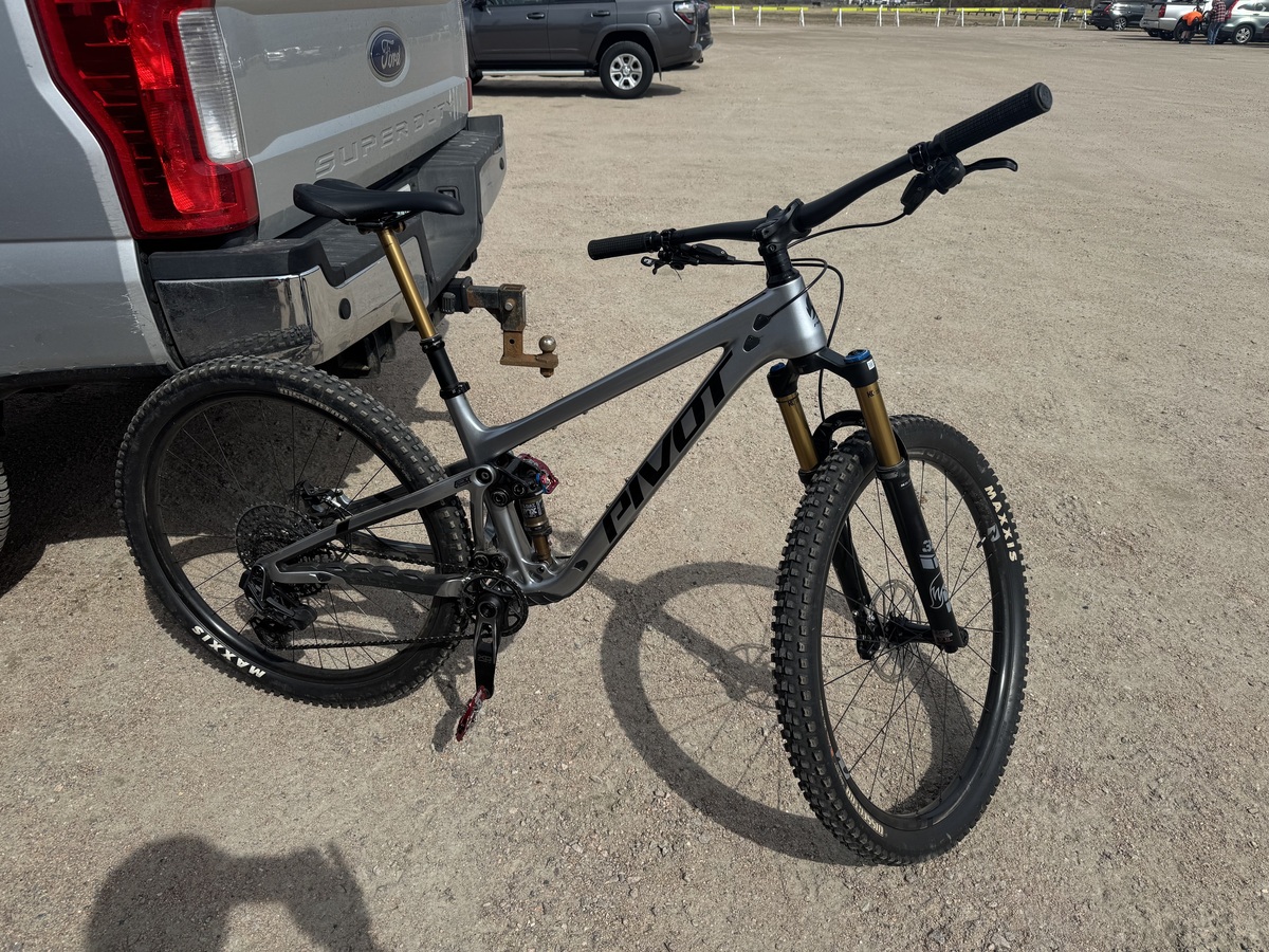 2024 Pivot 429 Trail