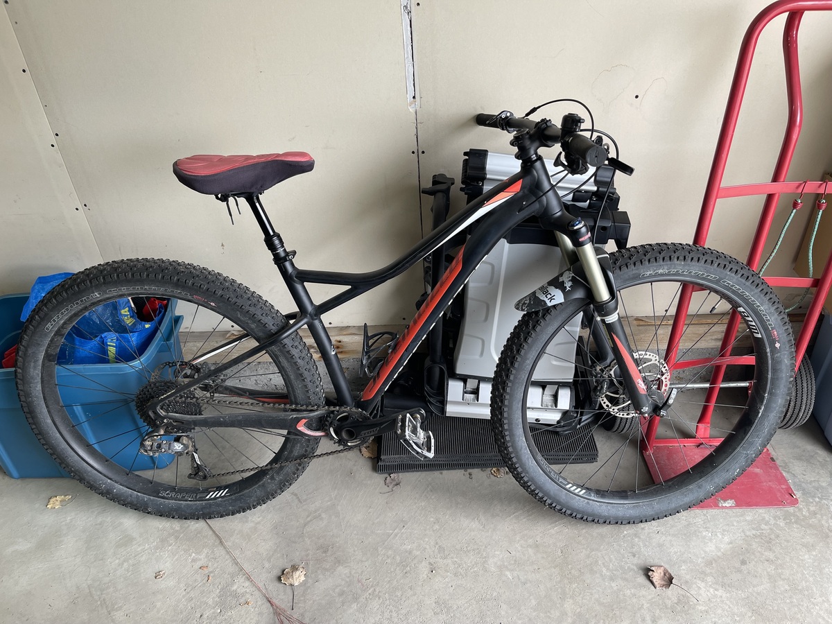 2019 Specialized M/17.5