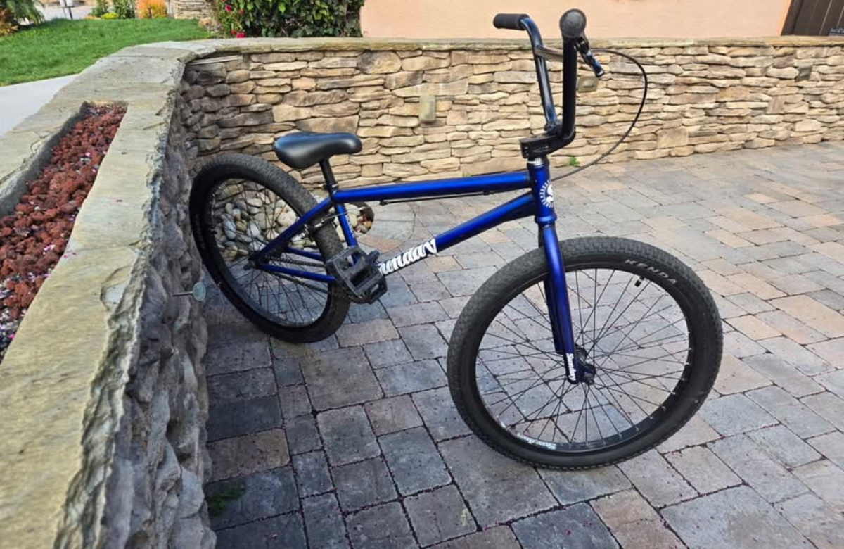 Stolen Sunday 24 inch BMX