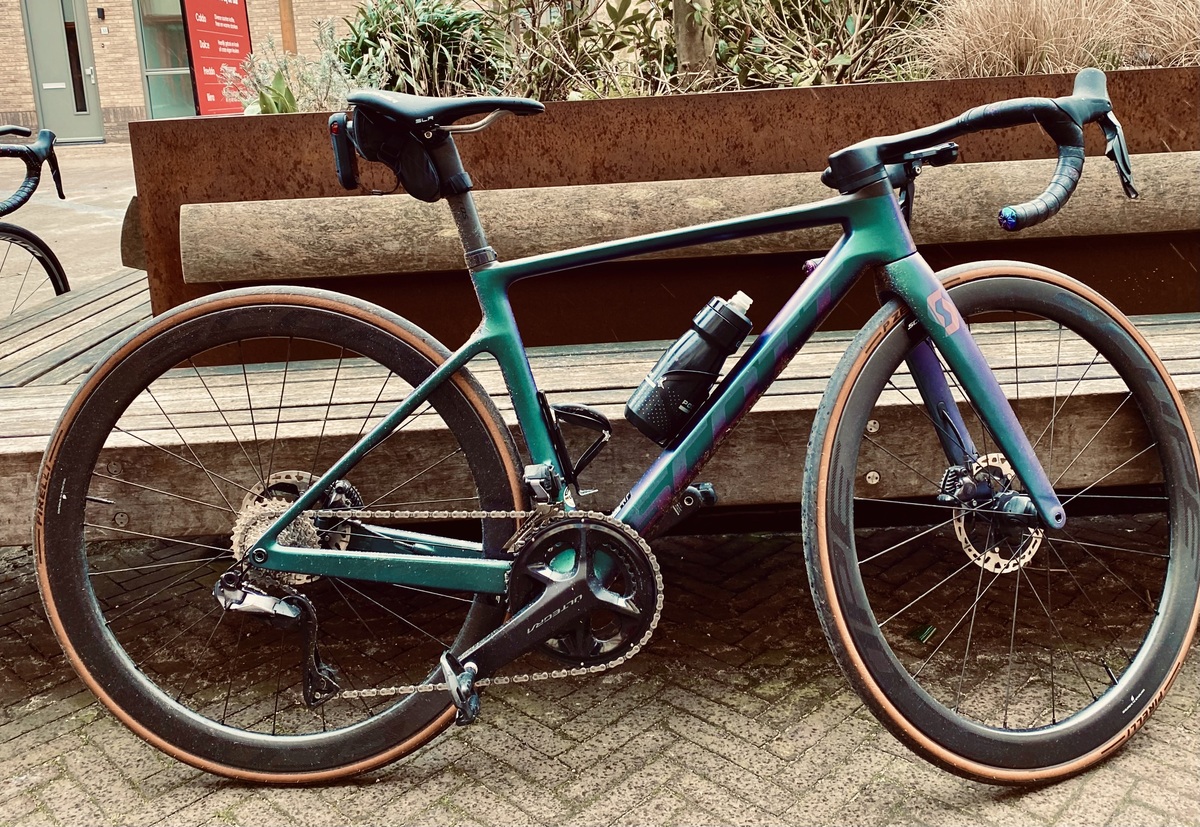 2021 SCOTT Addict RC30