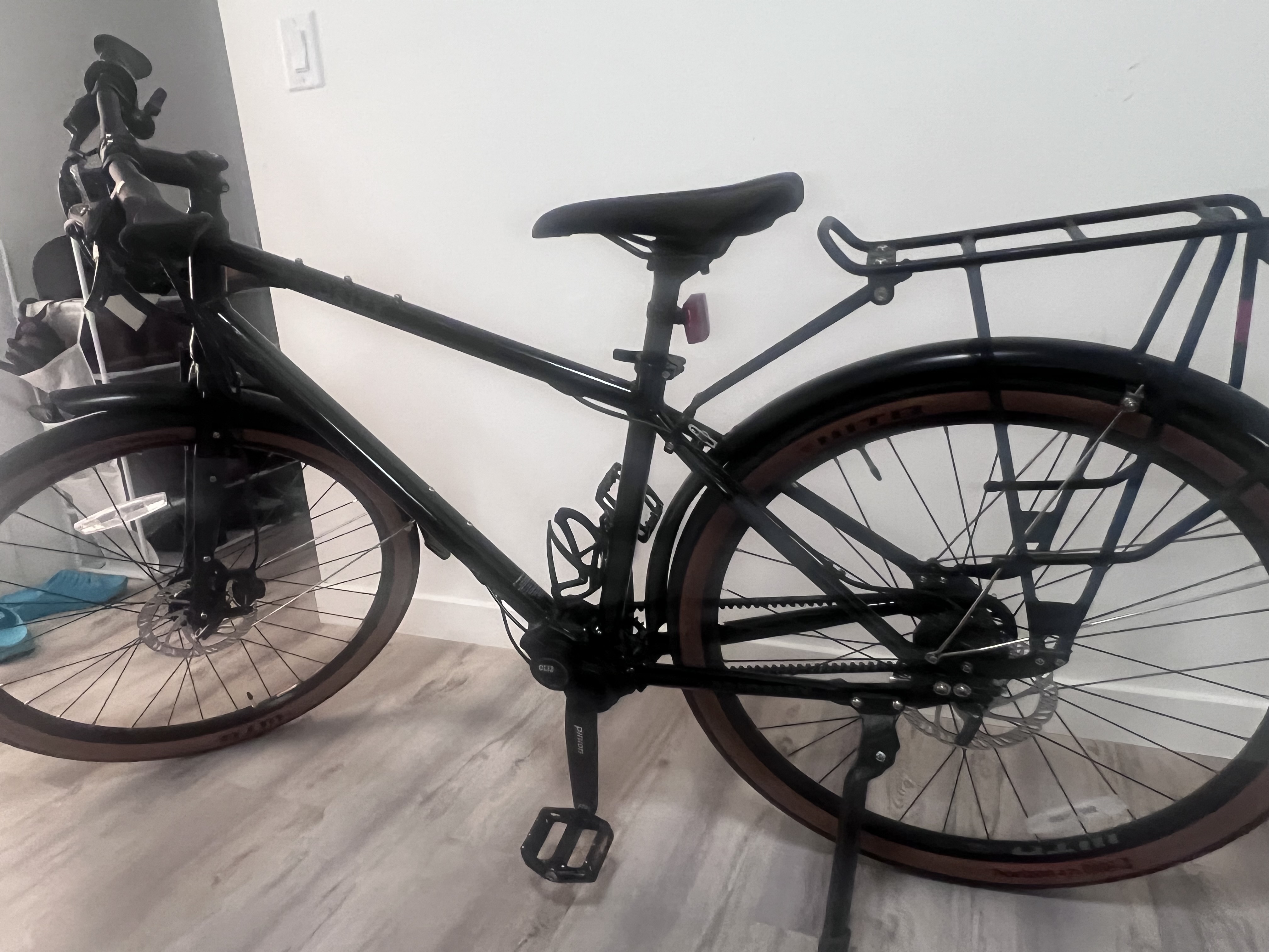 2024 Priority Bicycles 600