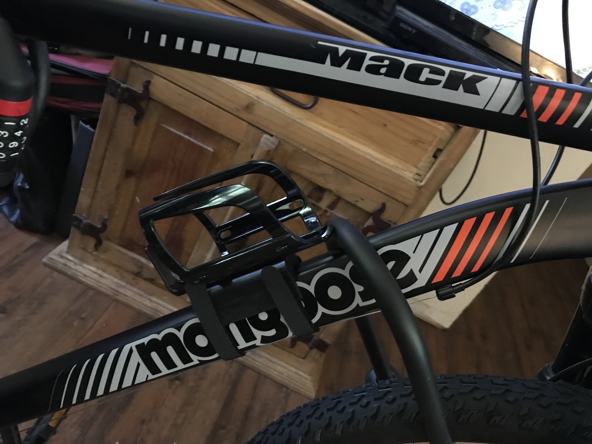 2017 Mongoose Mack